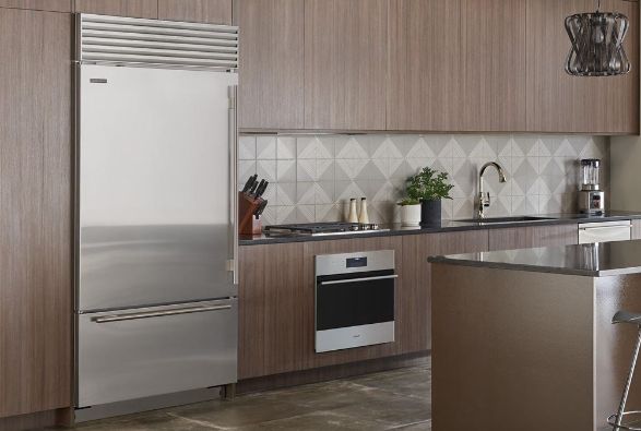 Sub-Zero Refrigerators | P.C. Richard & Son