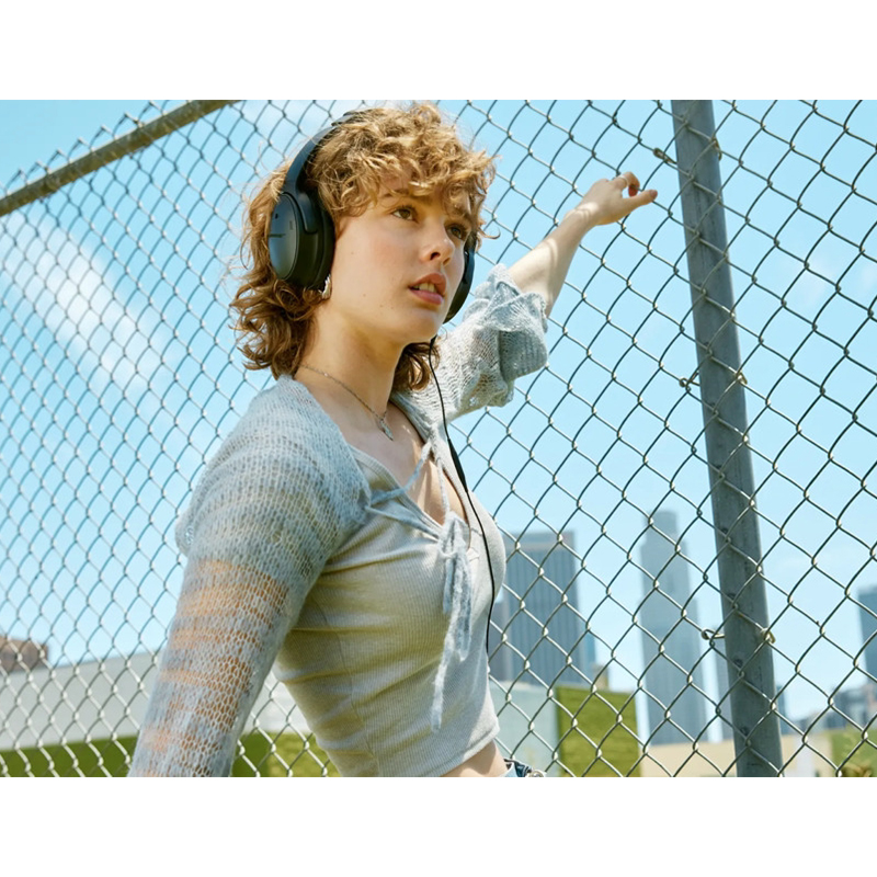 New Bose Quiet Comfort Headphones - Black | P.C. Richard & Son