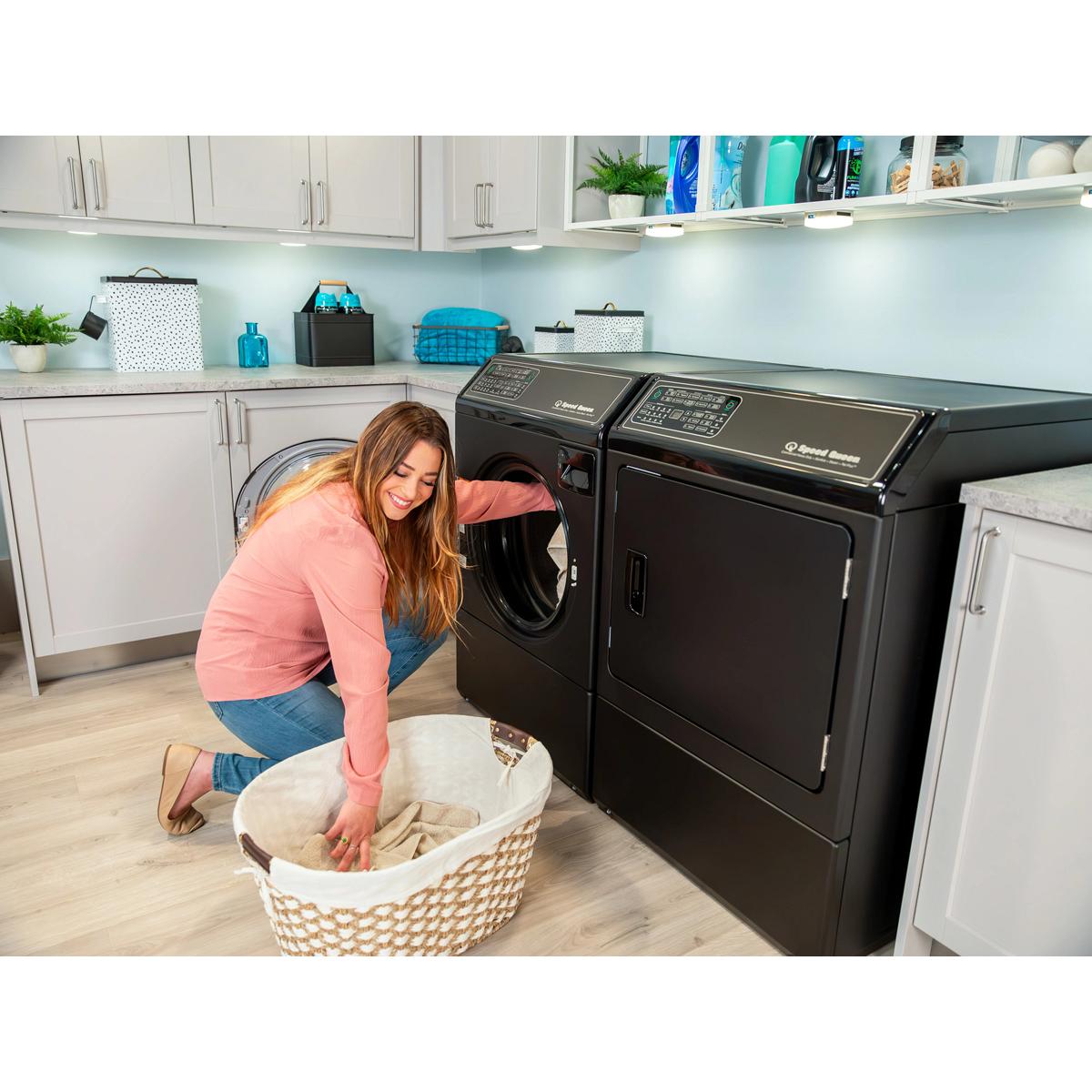 Speed Queen FF7 27 in. 3.5 cu. ft. Front Load Washer with Pet Plus Flea ...