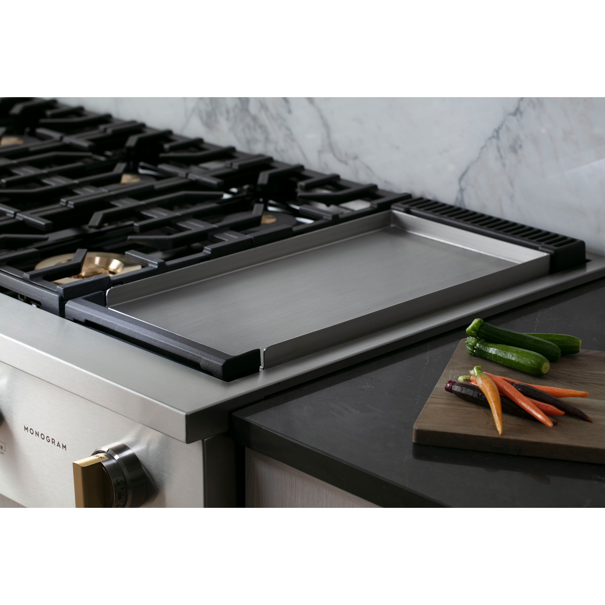 Monogram Professional Series 48 in. 6-Burner Natural Gas Rangetop with ...