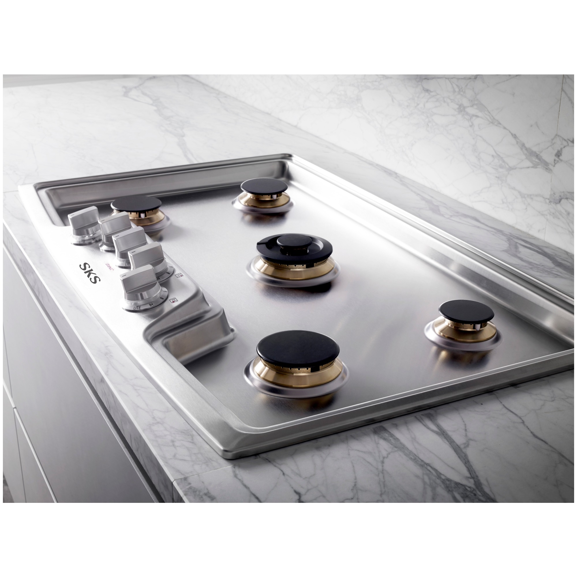 Signature Kitchen Suite 30 in. 5-Burner Smart Natural Gas Cooktop with ...