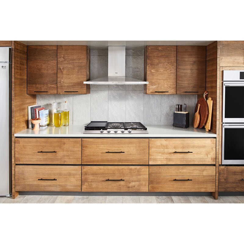 LG Studio 36 in. 5-Burner Smart Natural Gas Cooktop with Griddle ...