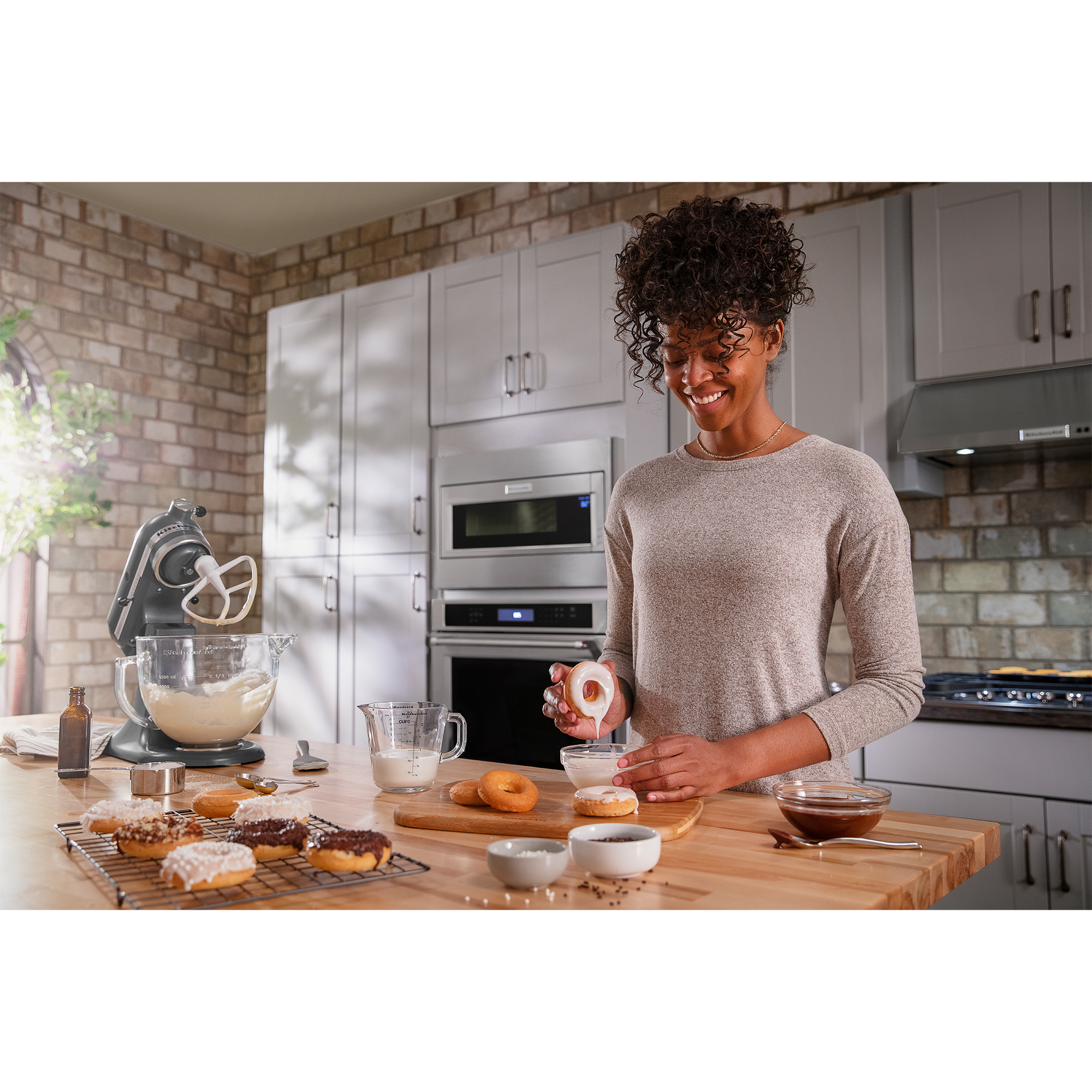 Whirlpool 22 in. Built-In Low Profile Standard Trim Kit for Microwaves ...