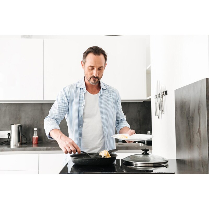 Sharp 24 in. 4-Burner Electric Cooktop with Simmer Burner - Black | P.C ...