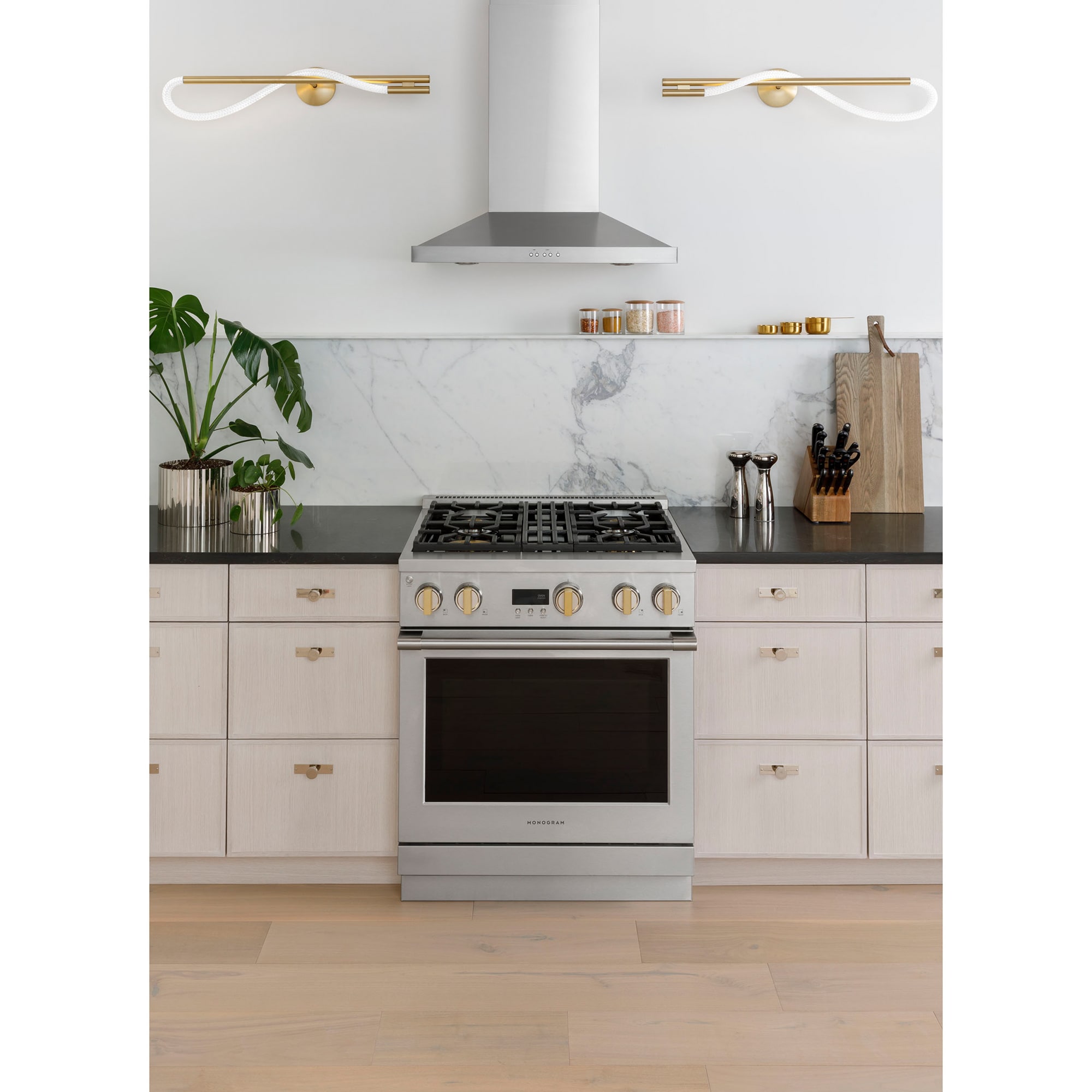 Monogram 30 in. Chimney Style Range Hood with 4 Speed Settings, 400 CFM ...