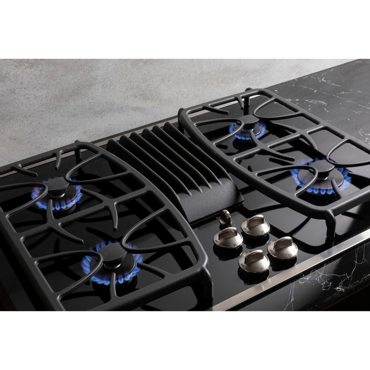 GE Profile 30 in. 4-Burner Natural Gas Cooktop with Downdraft, Simmer ...