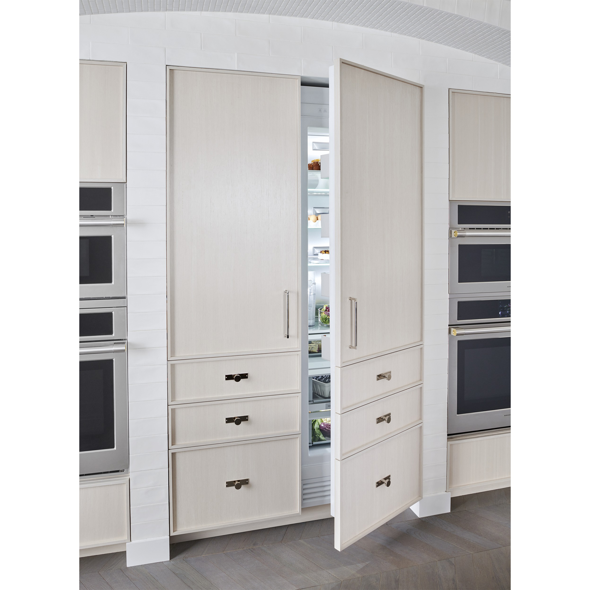 Monogram 24 in. 13.3 cu.ft. Built-In Smart Counter Depth Freeezerless ...