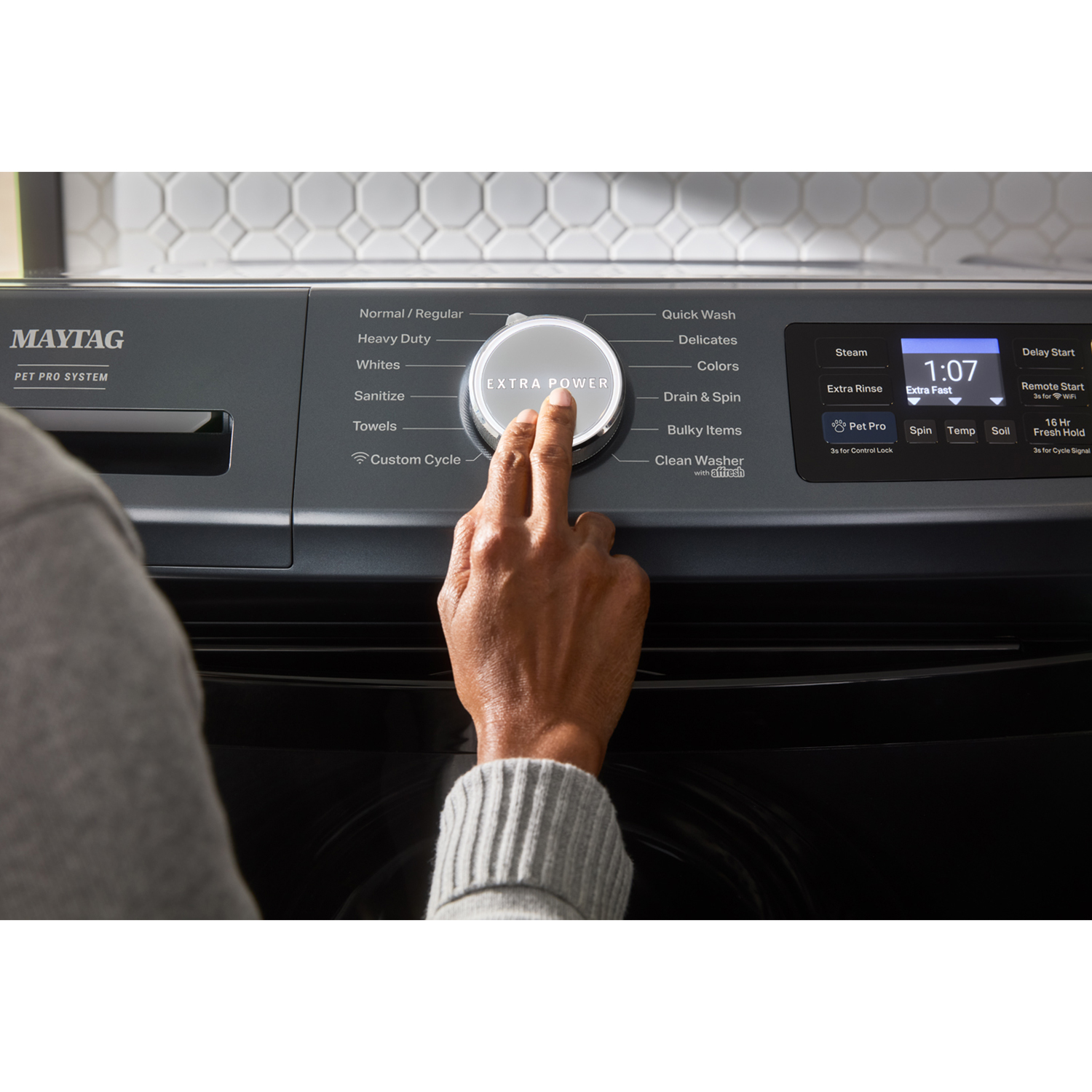 Maytag Pet Pro 27 in. 5.0 cu. ft. Smart Stackable Front Load Washer ...