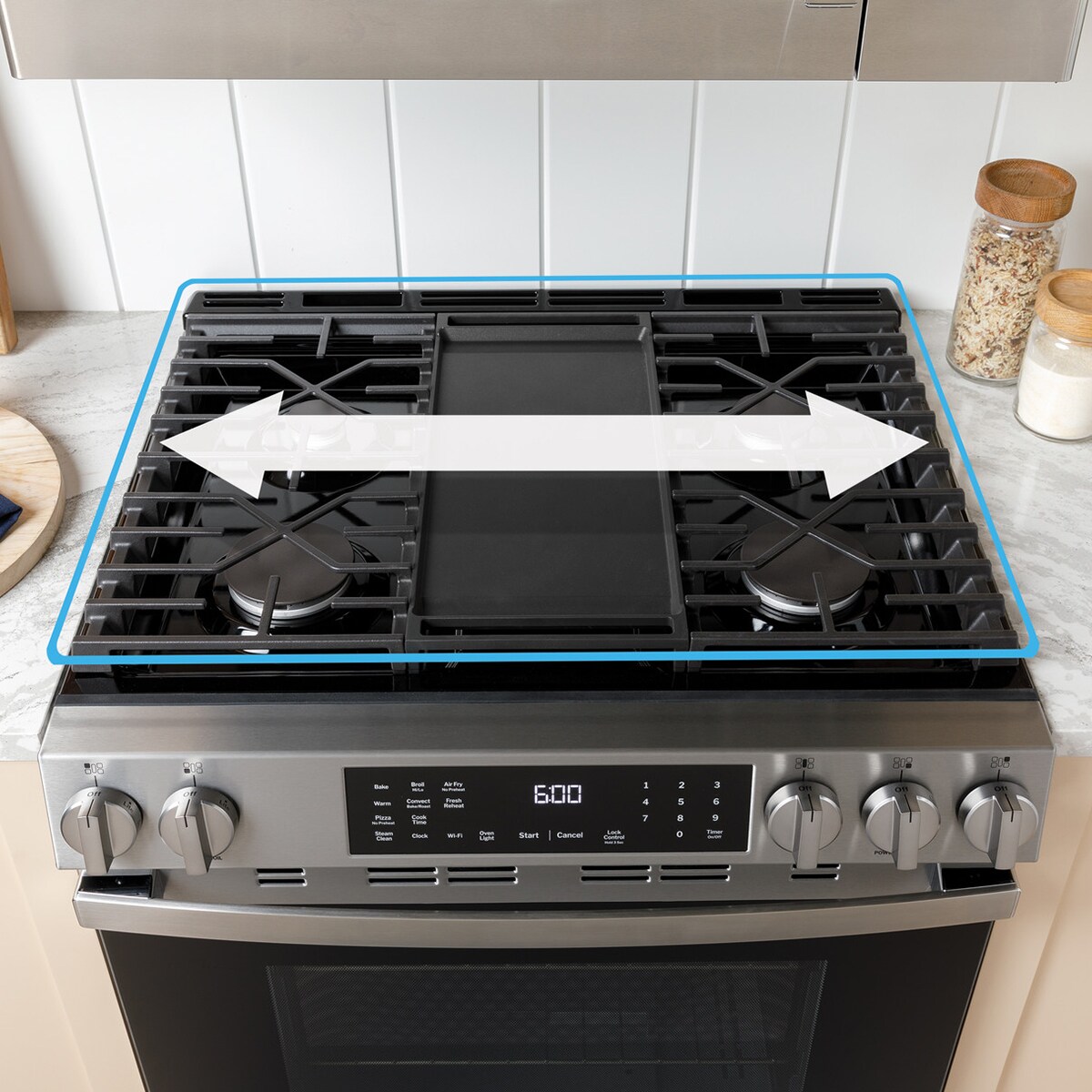 GE 30 in. 5.3 cu. ft. Smart Air Fry Standard Convection Gas Range with ...