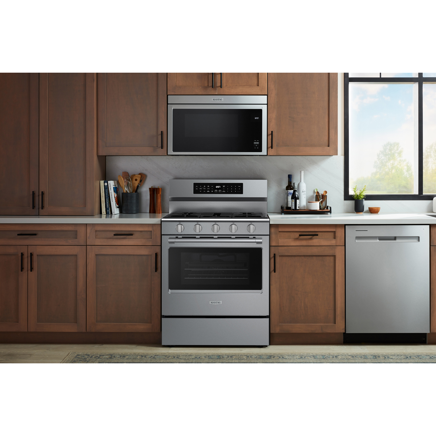 Maytag 30 in. 5 cu. ft. Smart Air Fry Standard Convection Gas Range ...