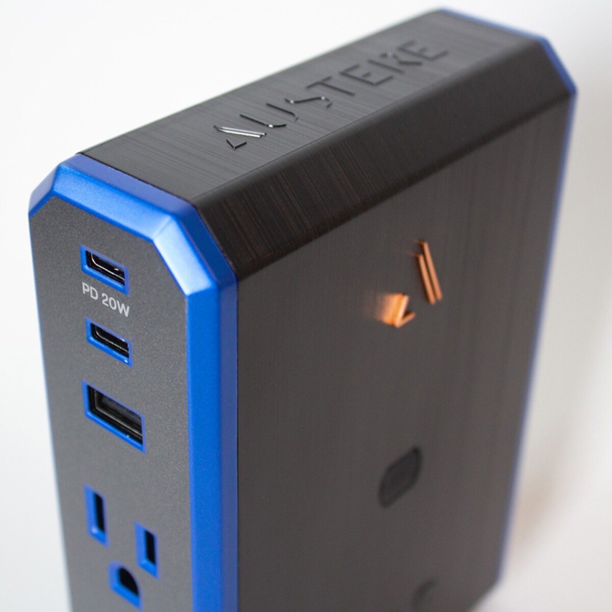 Austere V Series Power 4-Outlet 3,000 Joules Surge Protector | P.C ...