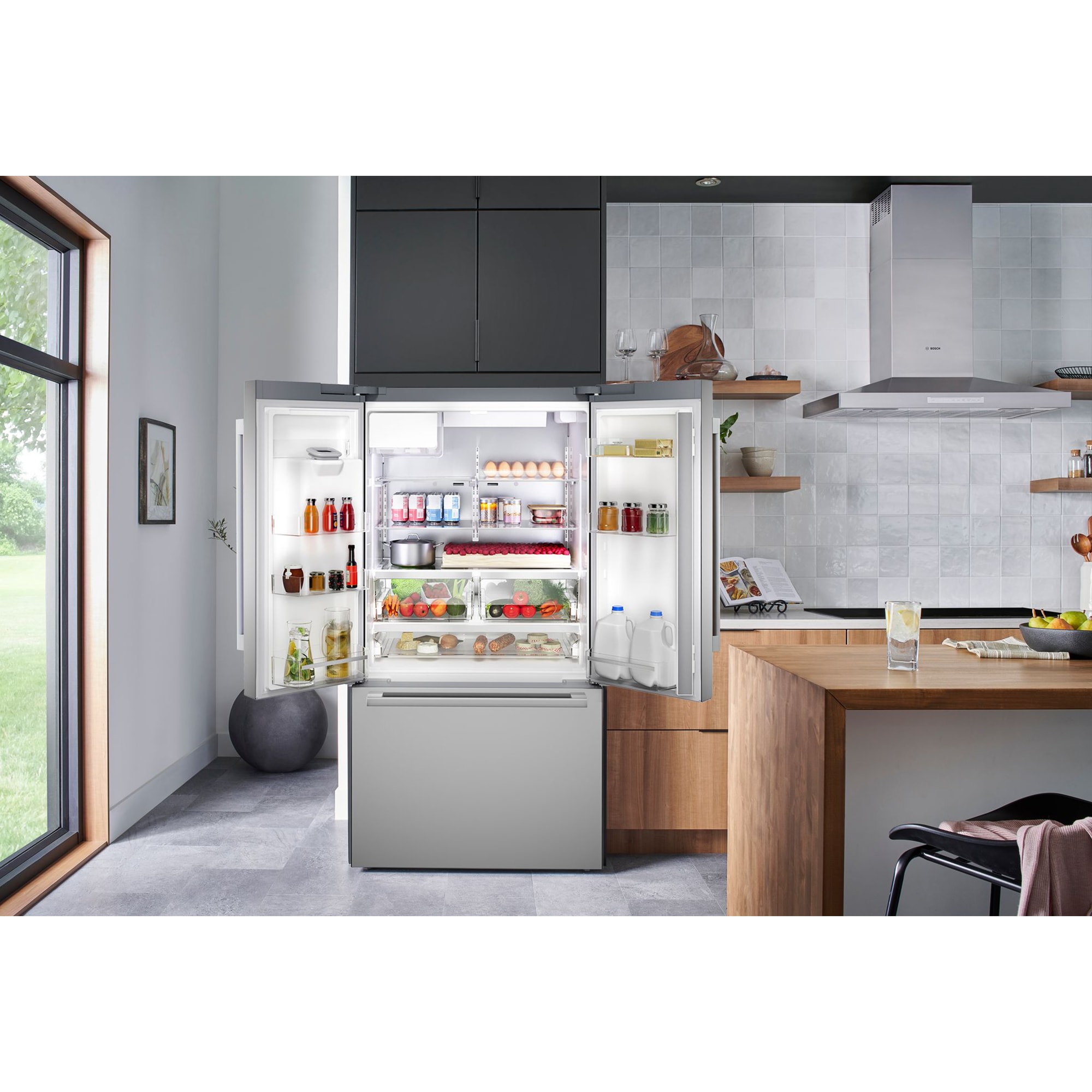 Bosch 500 Series 36 in. 26 cu. ft. Smart French Door Refrigerator with ...