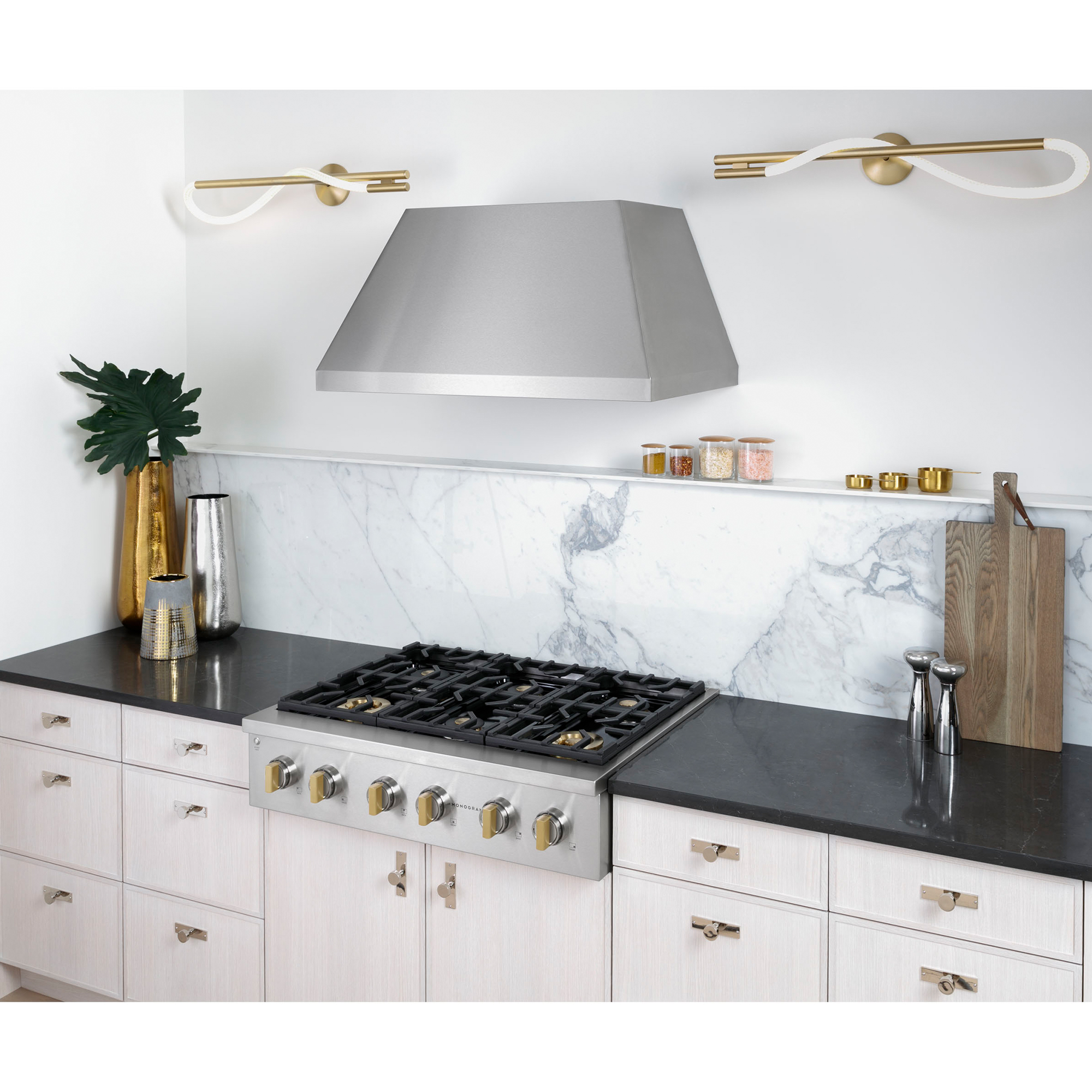 Monogram 36 in. Smart Ducted Standard Style Range Hood with 610 CFM, 4 ...